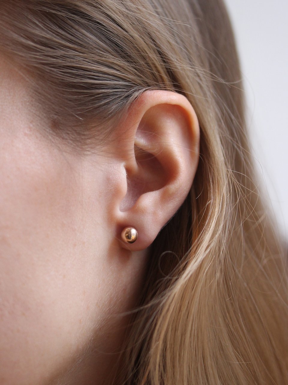 Kagi Rose Bubble Studs